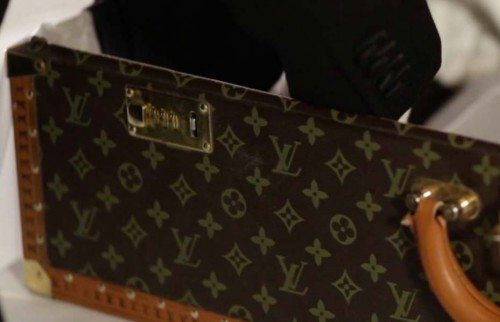 Packing a Suitcase – British Butler Institute